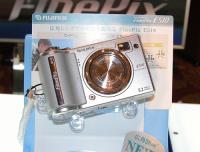 FUJIFILM FinePix E510のニュース/レビューとお買い得情報 - PHILE WEB 製品データベース