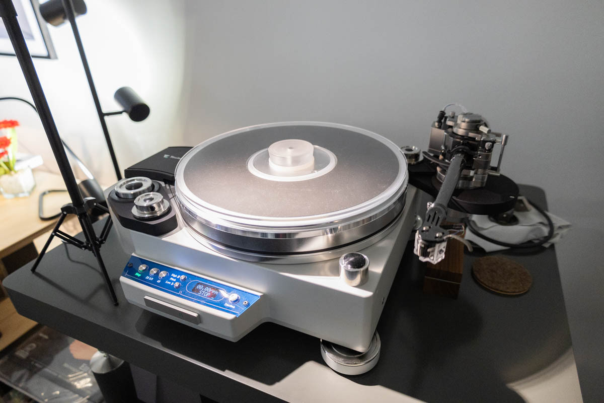 【HIGH END】世界のハイエンド市場で確かな存在感を持つアナログブランド。テクダス&DSオーディオ - PHILE WEB