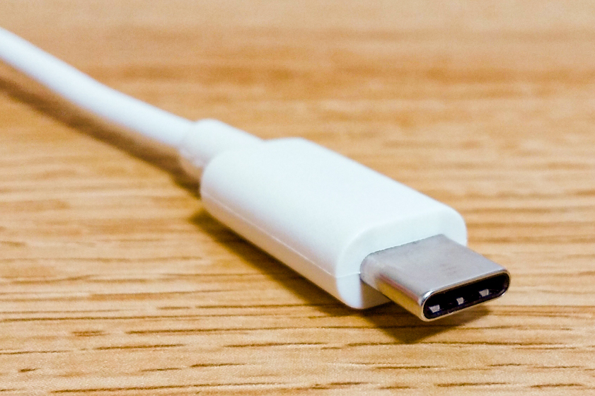 [B! Thunderbolt 3] 「Thunderbolt 3」と「USB Type-C」、なにが違うの？ - Phile-web