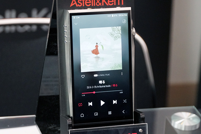 ＜ヘッドフォン祭＞Astell&Kernの真空管搭載DAP「SP3000T」／AK×Empire EarsコラボIEM「NOVUS」参考出展 - PHILE WEB