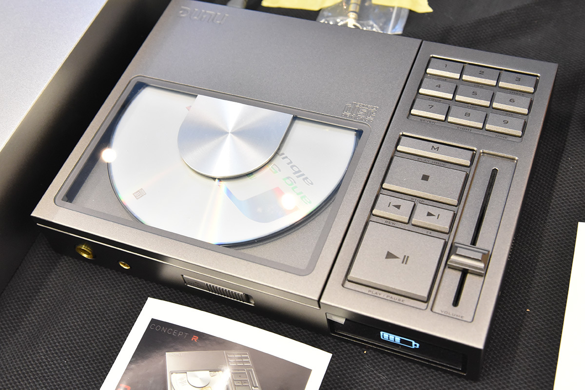 ＜ヘッドフォン祭mini＞今熱いポータブルCDプレーヤー市場にDUNUがエントリー／全世界初披露のイヤホンブランド“Melody Wings ...