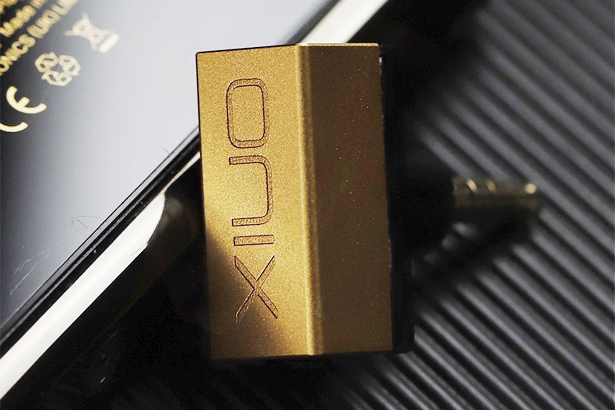 ONIX、DAP「Waltz XM10 LTD」専用の4.4mmバランス出力アダプター「XB0」 - PHILE WEB