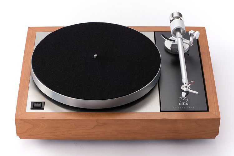 普遍的なアナログの魅力を引き出すLINNの「LP12」。エントリー「MAJIK LP12」のスタンダード3モデルを聴く (1/2) - PHILE WEB