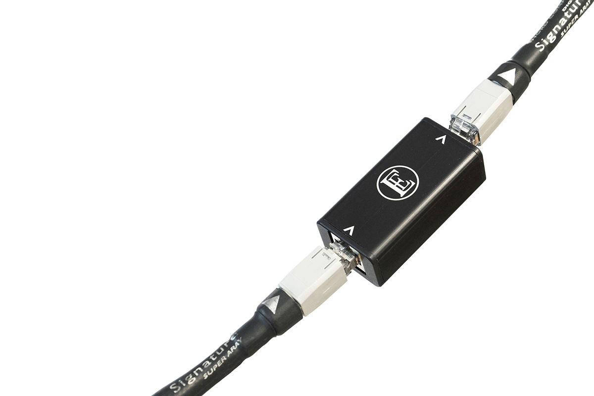 ネットワーク再生“本来の音”に出会う。LANケーブルに直列接続するアクセサリー「EE1」に注目！ - PHILE WEB