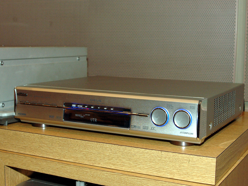 画像1 - ビクター、デジタルアンプ「DEUS」搭載の7.1ch AVアンプを発売 - PHILE WEB