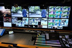 NHK、IP導入の4K中継車「4K-OB1」発表。東京五輪に向け4Kスポーツ中継など制作力強化 - PHILE WEB