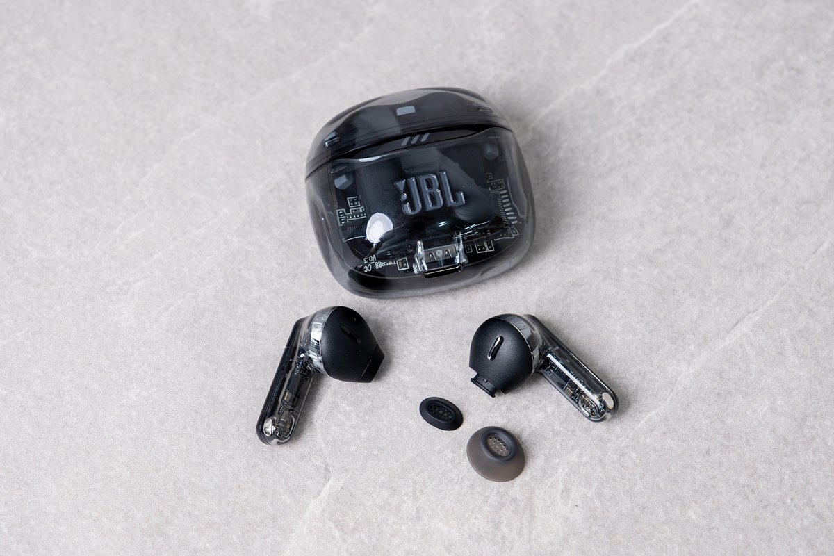 オープンイヤーもJBL！全方位に隙がない「Soundgear Clips」「Sense Pro」「Sense Lite」を一斉レビュー (1/2) - PHILE WEB